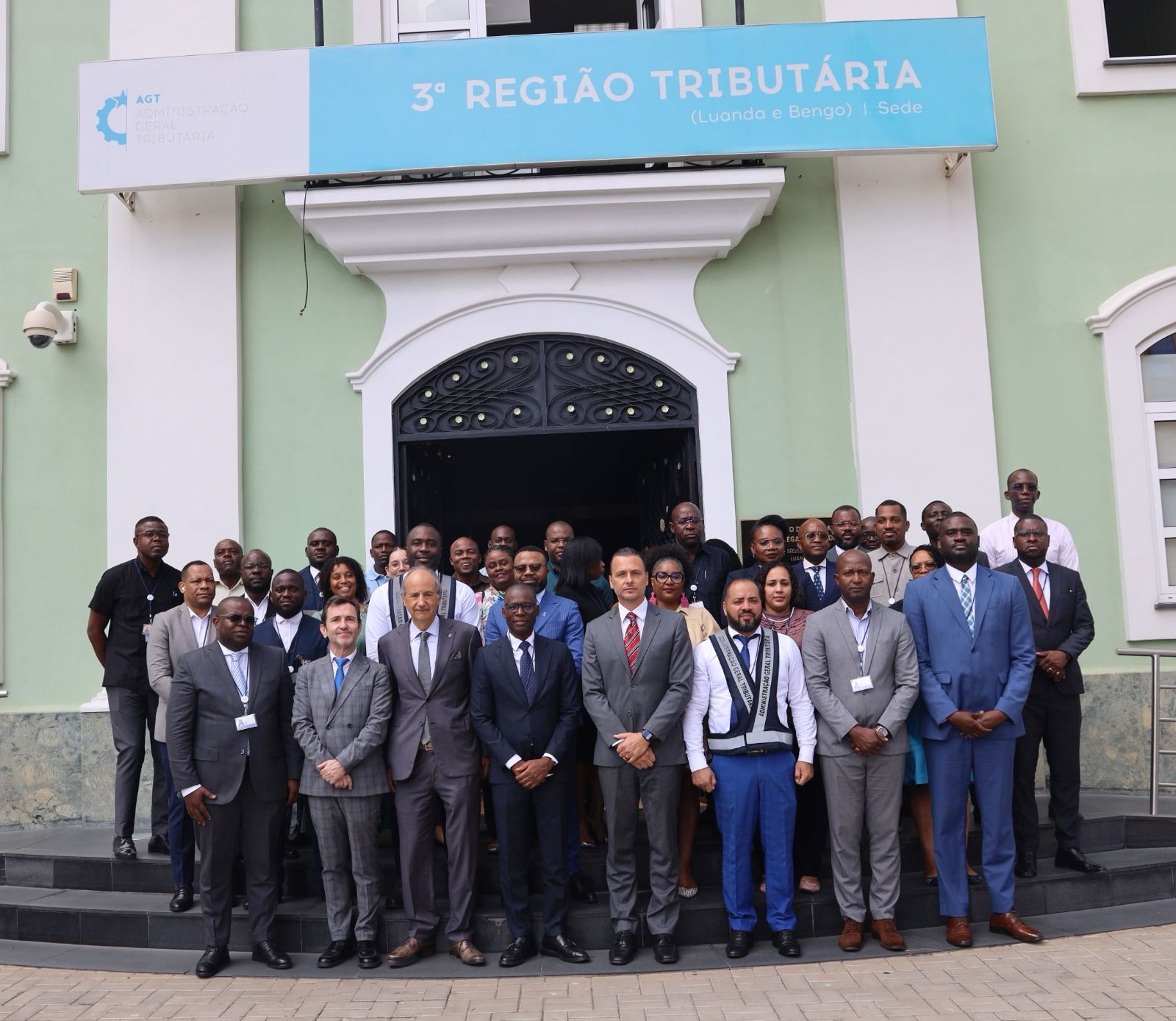 A Administração Geral Tributária (AGT) participou no dia 16 de Maio, na ...